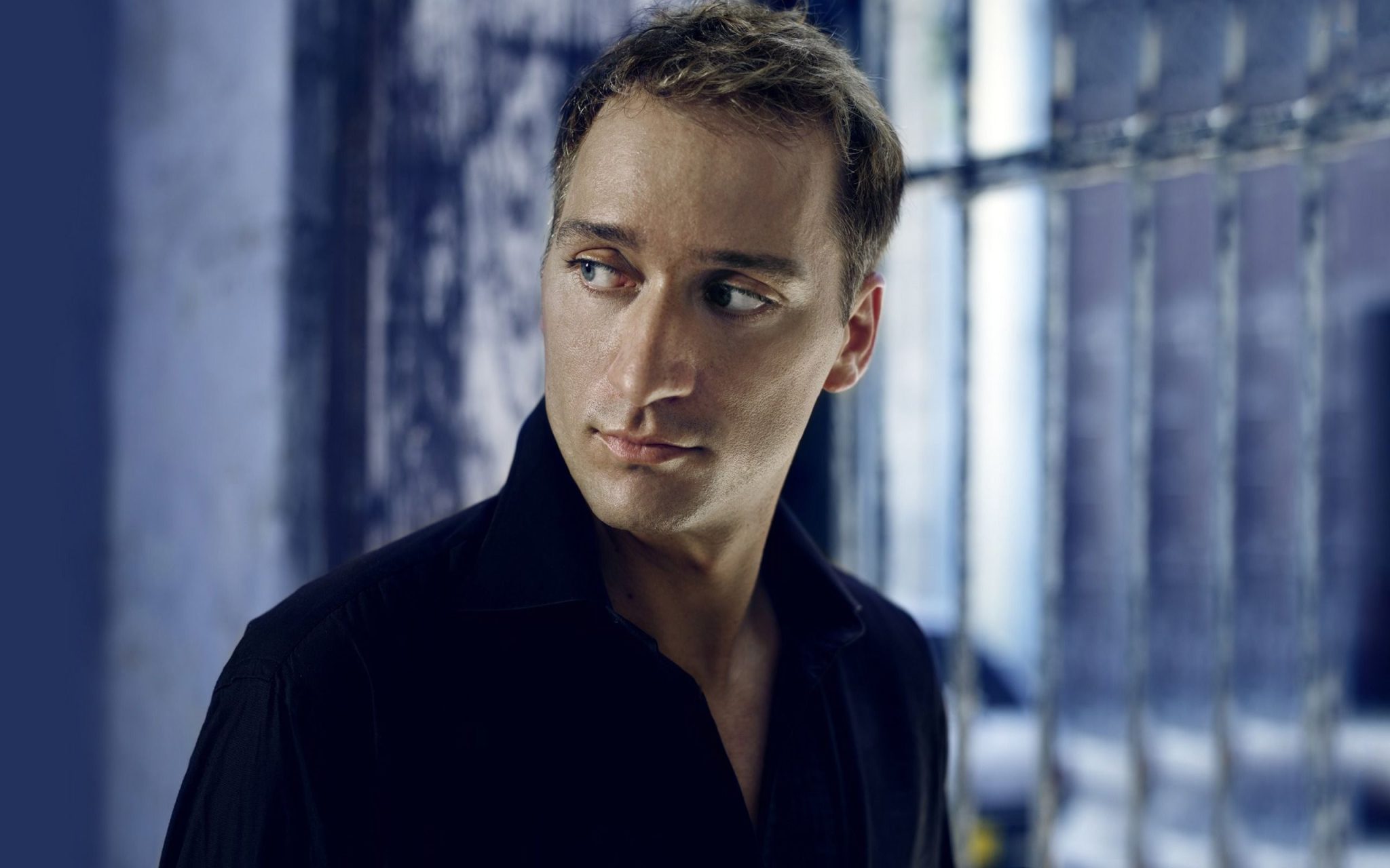 Celebrating 3 Decades: Paul Van Dyk's 'For An Angel' Touches Hearts ...